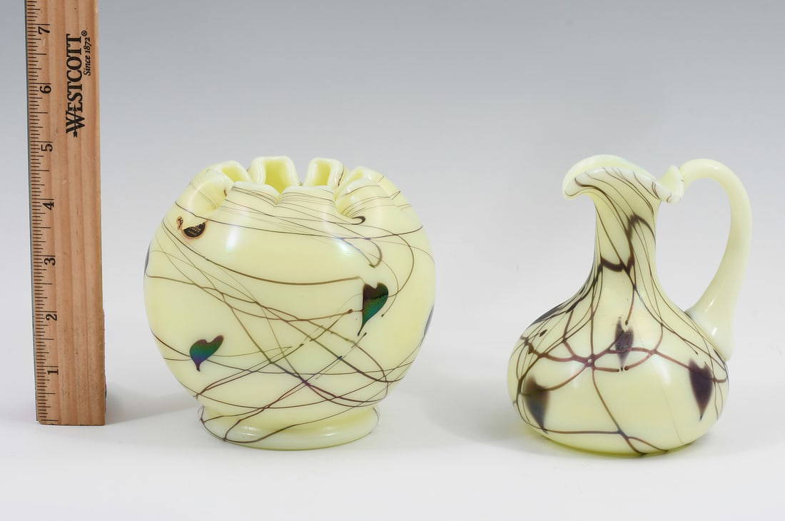 2 Fenton Hanging Hearts Glass Rosebowl & Cruet Auction