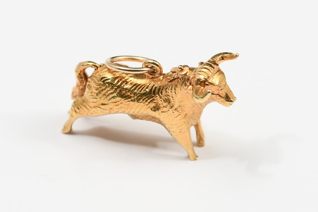 14k Gold Bull Charm Auction