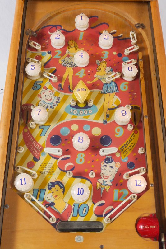 VINTAGE 1948 BALLY CARNIVAL PINBALL MACHINE : Lot 1142