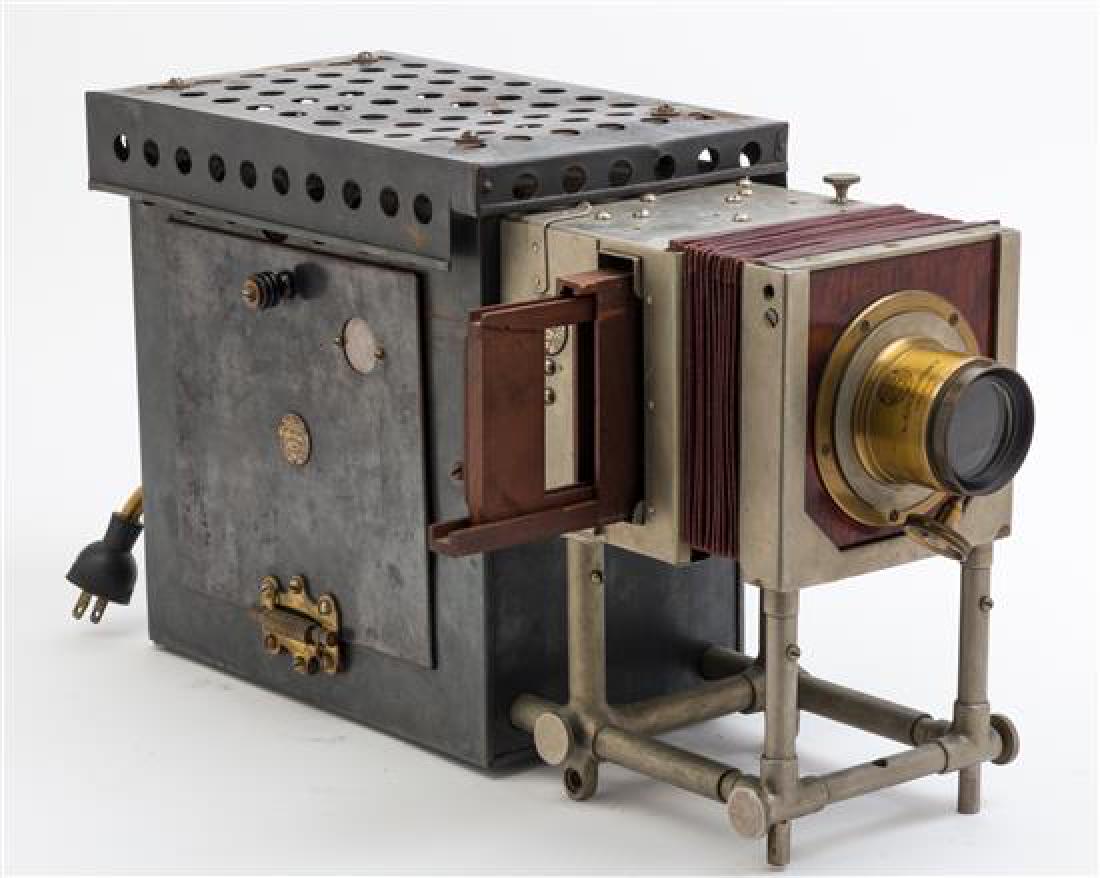 * An American Early Electric-Model Stereopticon