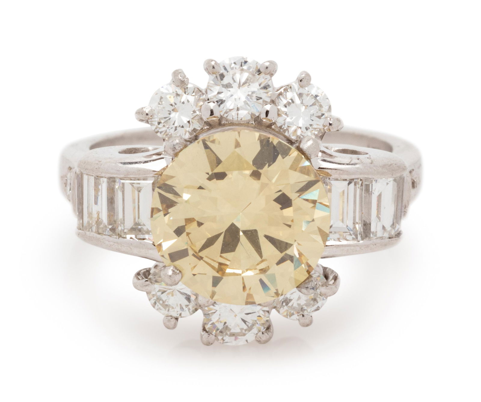 Fancy Colored Diamond Ring - Dec 12, 2019 | Hindman in IL