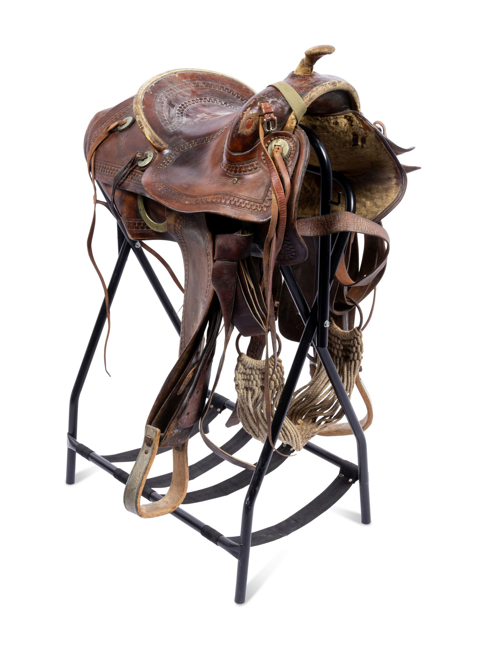A Fred Mueller Tooled Leather Saddle - Mar 08, 2023 | Hindman in IL