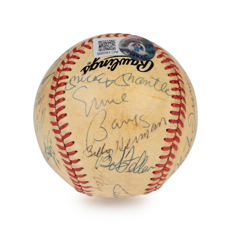 A Vintage Hall Of Fame And Alumni Autograph Baseball 21 Signatures ...