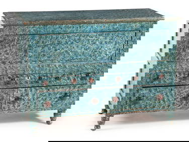 Kuwaiti Chest