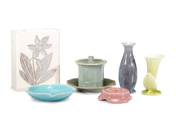 Six Rookwood Pottery Table Articles, Including An Artist Decorated Example