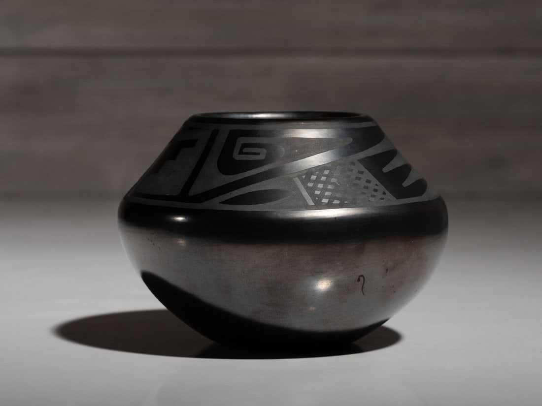 Maria Martinez And Popovi Da (san Ildefonso, 1887-1980 / 1923-1971 ...