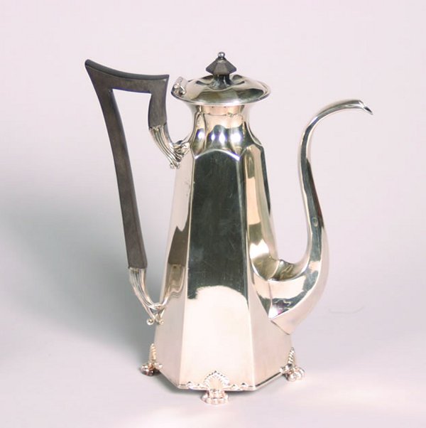 396: A Pairpoint Silver Plate Chocolate Pot,