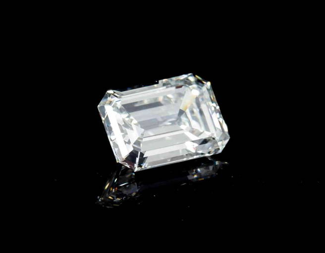 A 2.10 Carat Octagonal Step Cut Diamond, - Dec 08, 2013 | Hindman in IL