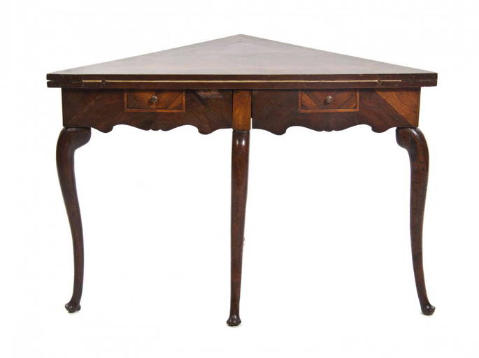 A Queen Anne Corner Games Table, EARLY 18TH CENTURY - Nov 20, 2014 ...