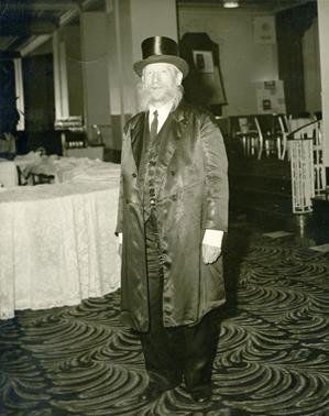 Collection Of Photographs – Rabbi Eliezer Silver