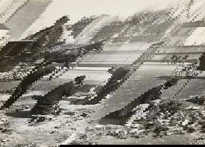 Eugène Atget (1857 1927)/berenice Abbott (1898 1991) Vendor On Beach * Quai Construction