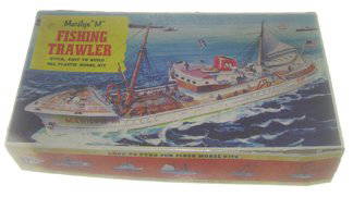 Pyro Marilyn 'm' Fishing Trawler Plastic Model Ki