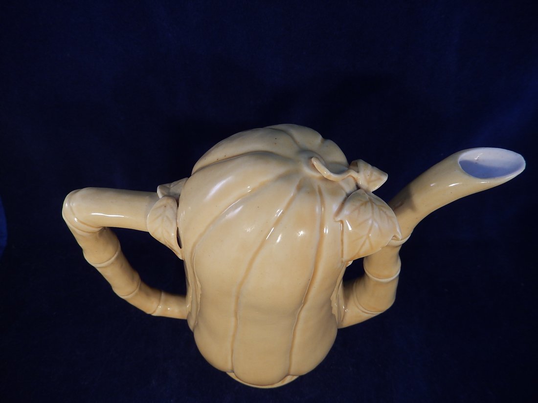 Chinese Yellow glaze Cadogan Wine Pot, Kangxi period - Jun 11, 2014 ...