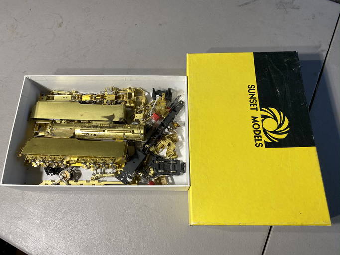 Vintage Ho Brass Model Railroad Engine Tenders Jan 14 2022