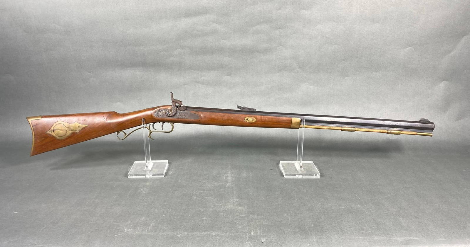 Thompson Center Black Powder Rifle Hawken 50 Cal. Auction
