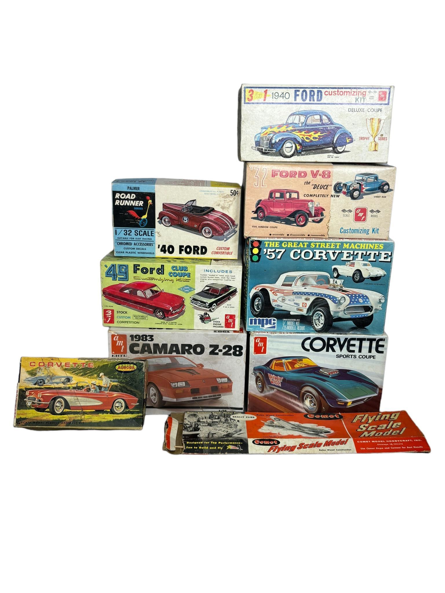 Vintage Plastic Model Kits Most Assembled As Well As A Flying Scale ...