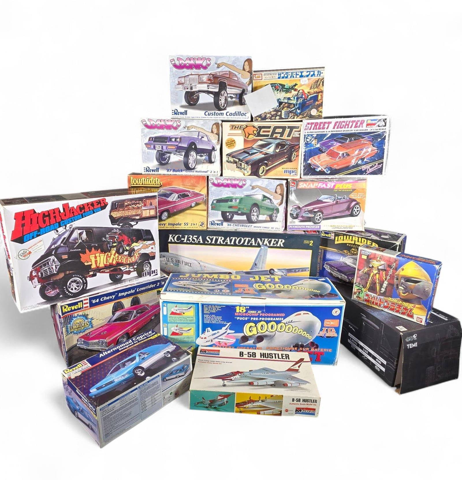 Group Lot Of Vintage Plastic Model Kits Of Cars And Airplanes Auction