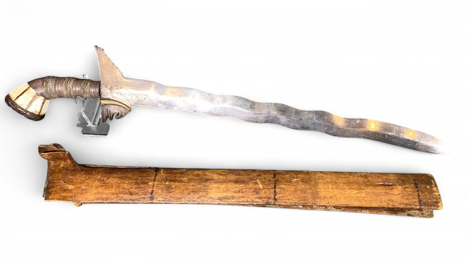 19th C. Philippine Mindanao Datu Moro Twist Kris Sword Auction