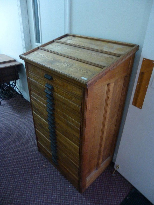 Hamilton Manufacturing Co. Printer's cabinet. - May 18, 2013 | Burns ...