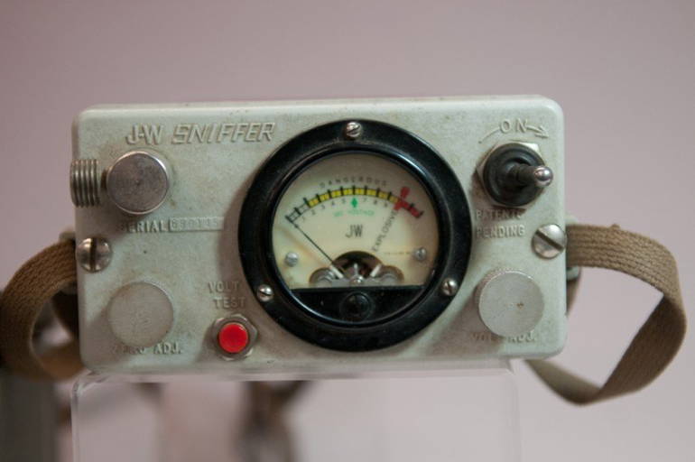 Unusual Jw Sniffer Mine Explosive Gas Meter.