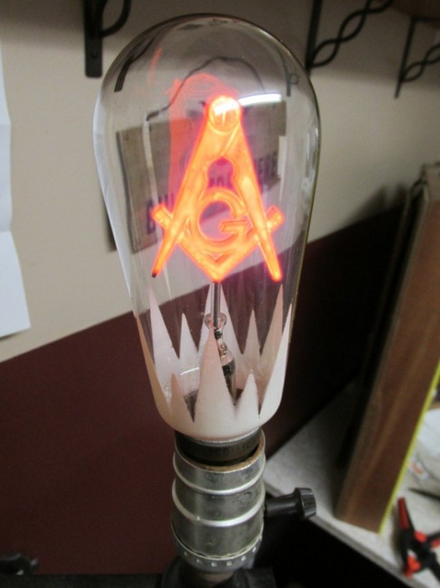 Rare Vintage Masonic Glowing Light Bulb : Lot 104F