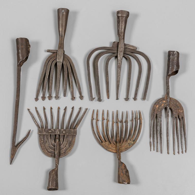 Sei Antiche Punte Di Fiocina In Ferro Auction