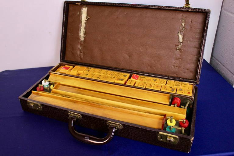 Complete Vintage Bakelite Mahjong Set In Leather Case