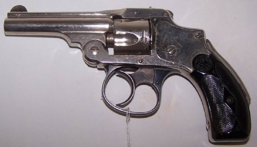 *smith & Wesson Hammerless Revolver