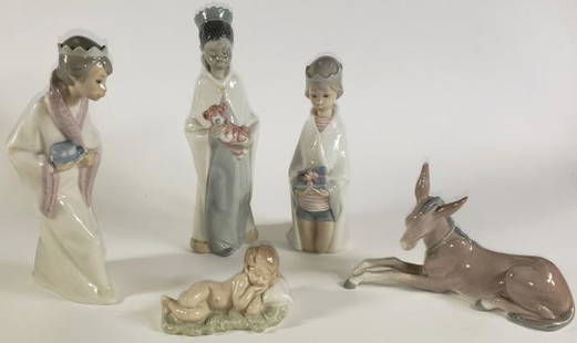 Lladro Eleven Piece Children's Nativity Set