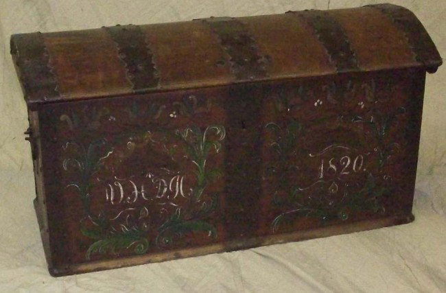 1609: NINETEENTH CENTURY NORWEGIAN IMMIGRANT TRUNK