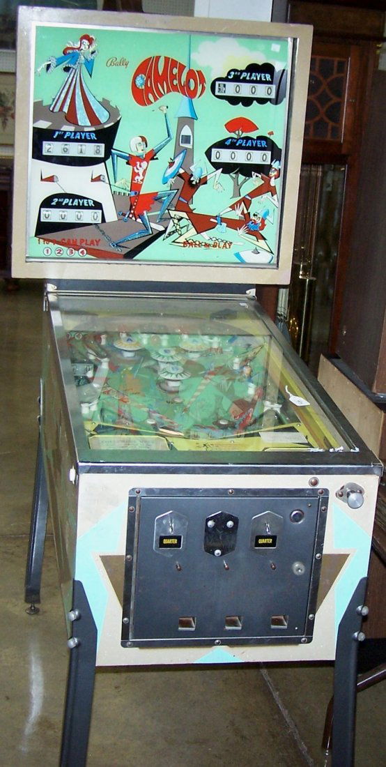 BALLY CAMELOT PINBALL MACHINE