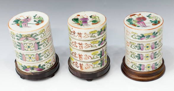 Chinese Famille Rose Porcelain Stacking Box