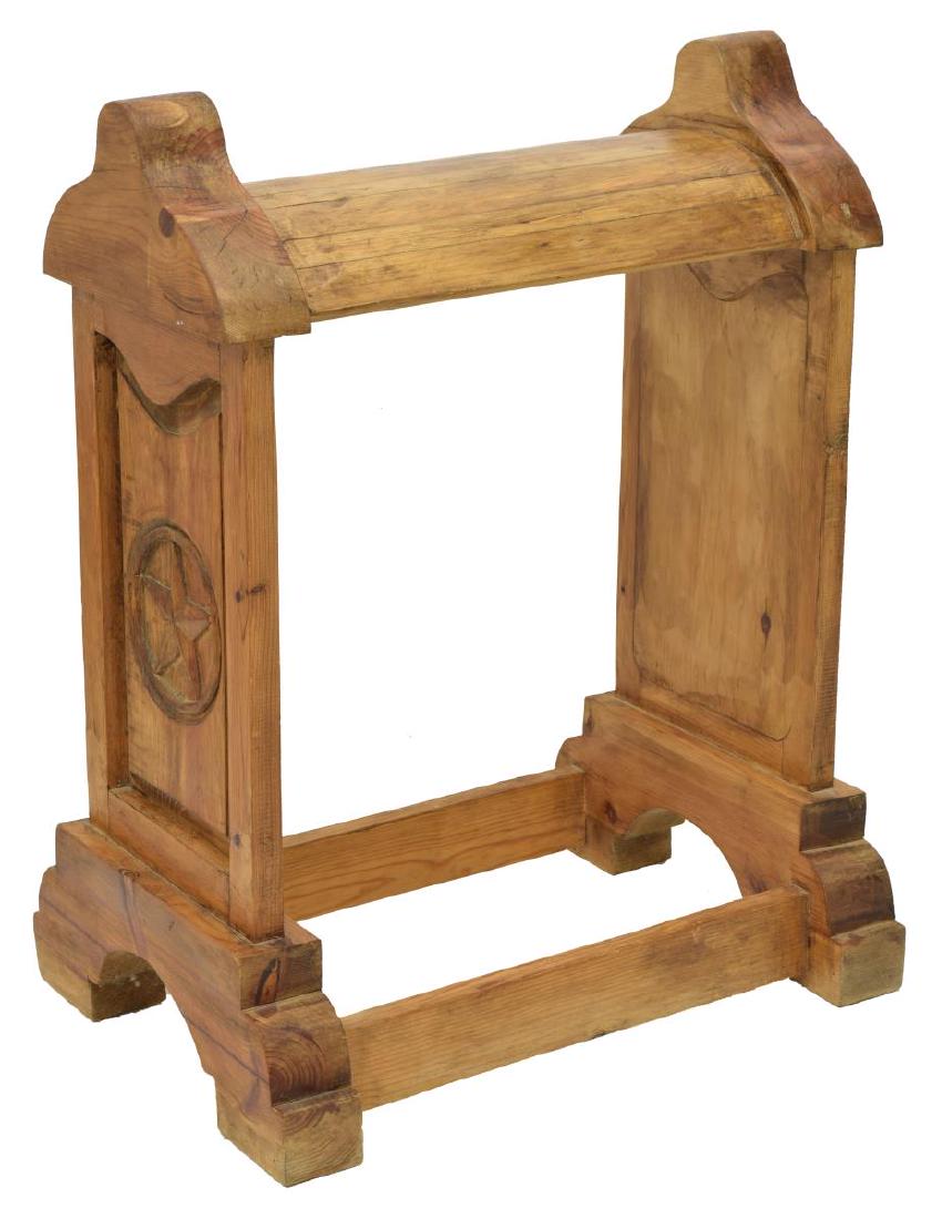 WESTERN SHOW SADDLE STAND