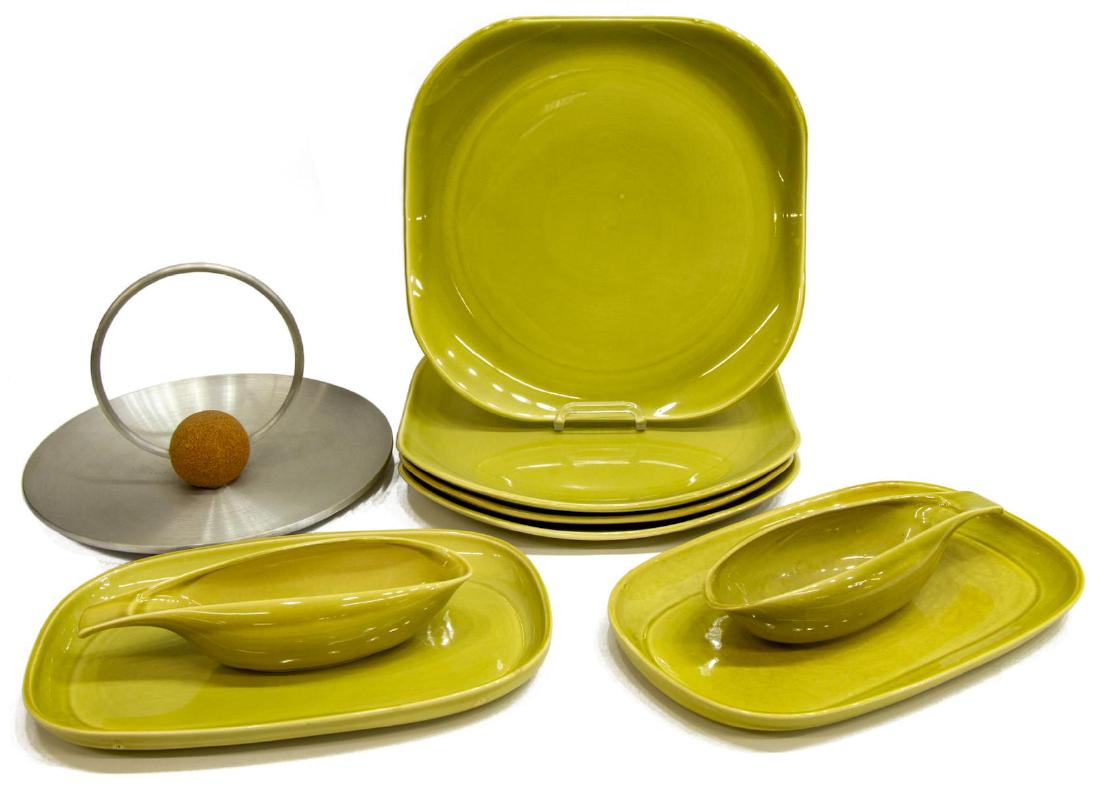 (9) RUSSEL WRIGHT AMERICAN MODERN DINNERWARE