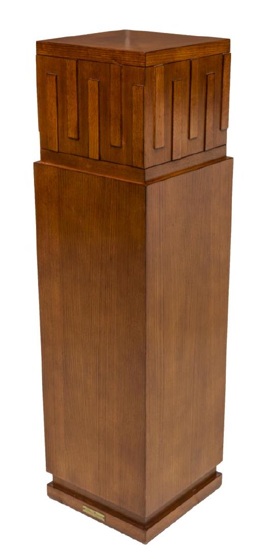 TALL DECORATIVE MODERN OAK FINISH PEDESTAL