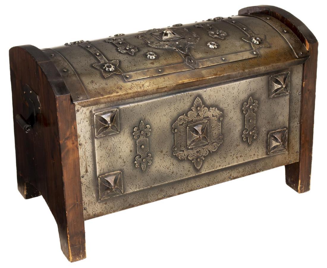MEDIEVAL REVIVAL WOOD & METAL CLAD CHEST/ TRUNK