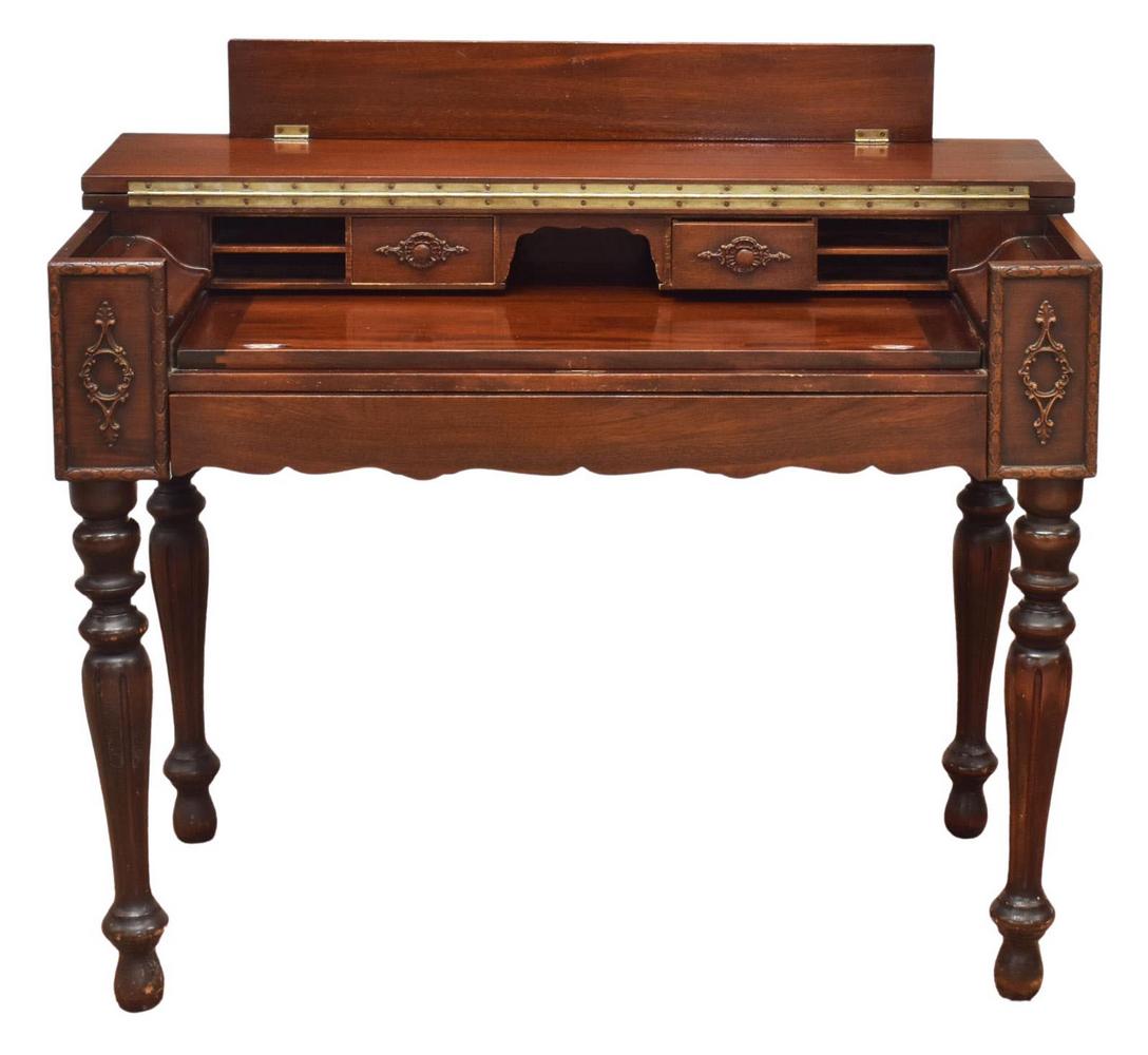 Hinged Top Mahogany Spinet Desk