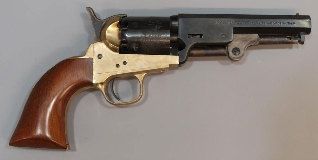 18: ITALIAN BLACK POWDER REPLICA REVOLVER