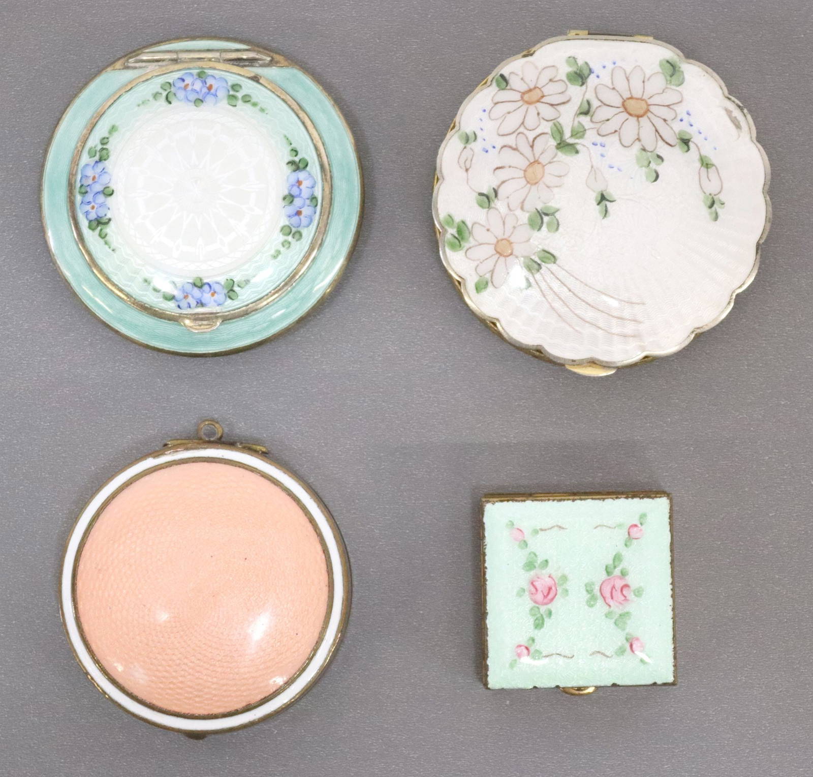 (4) Vintage Guilloche Enamel Boxes & Compacts Auction
