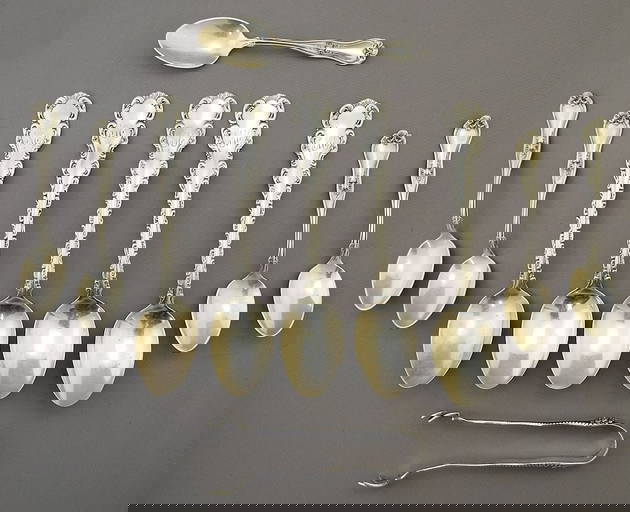10 Sterling Silver Tea & Coffee Spoons & Nips, 210 Grams.