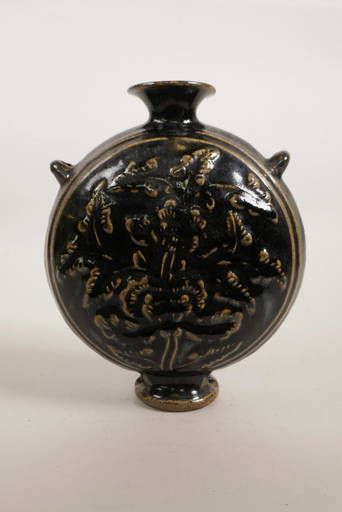 A Chinese Cizhou Kiln Pottery Flask With Two Handles