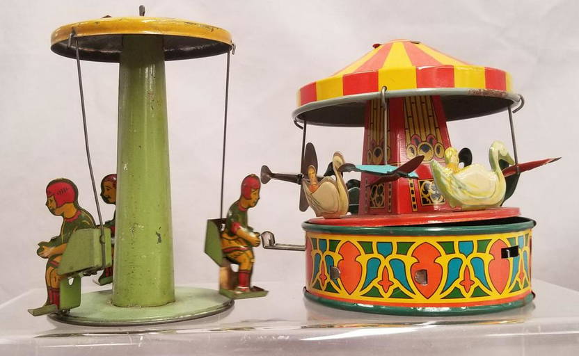 Wyandotte Wind Up Carousel. Lot of Two. (#0662) on Dec 16, 2021 | Weiss ...