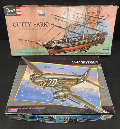 2 Vintage Large Model Kits - Jul 07, 2022 | Weiss Auctions in NY