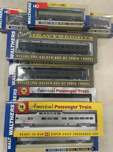 3 Lionel Super Chief Cars