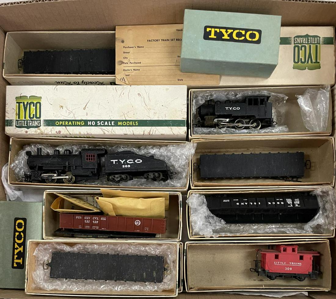 12pc Early Boxed Tyco Little Trains Ho Group