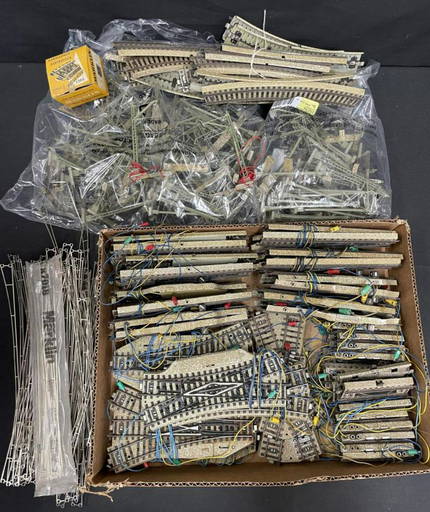 Large Lot Marklin HO M-Track Switches, Catenary & (#0231) on Feb 08 ...