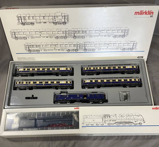 Marklin Ho Rheingold Passenger Set