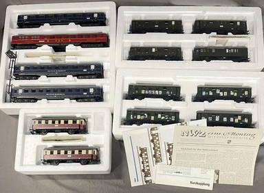 Decanter Train Beams Passenger Car