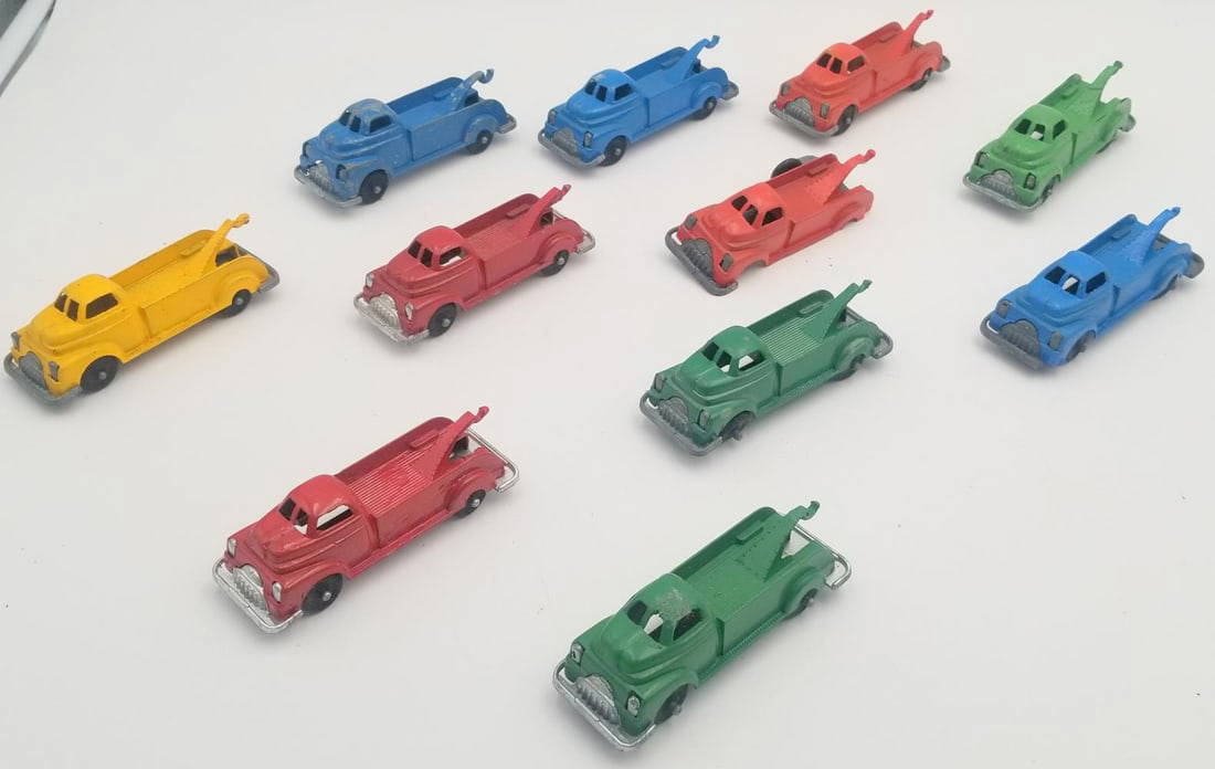 Manoil Factory Case #714 Wrecker Auction