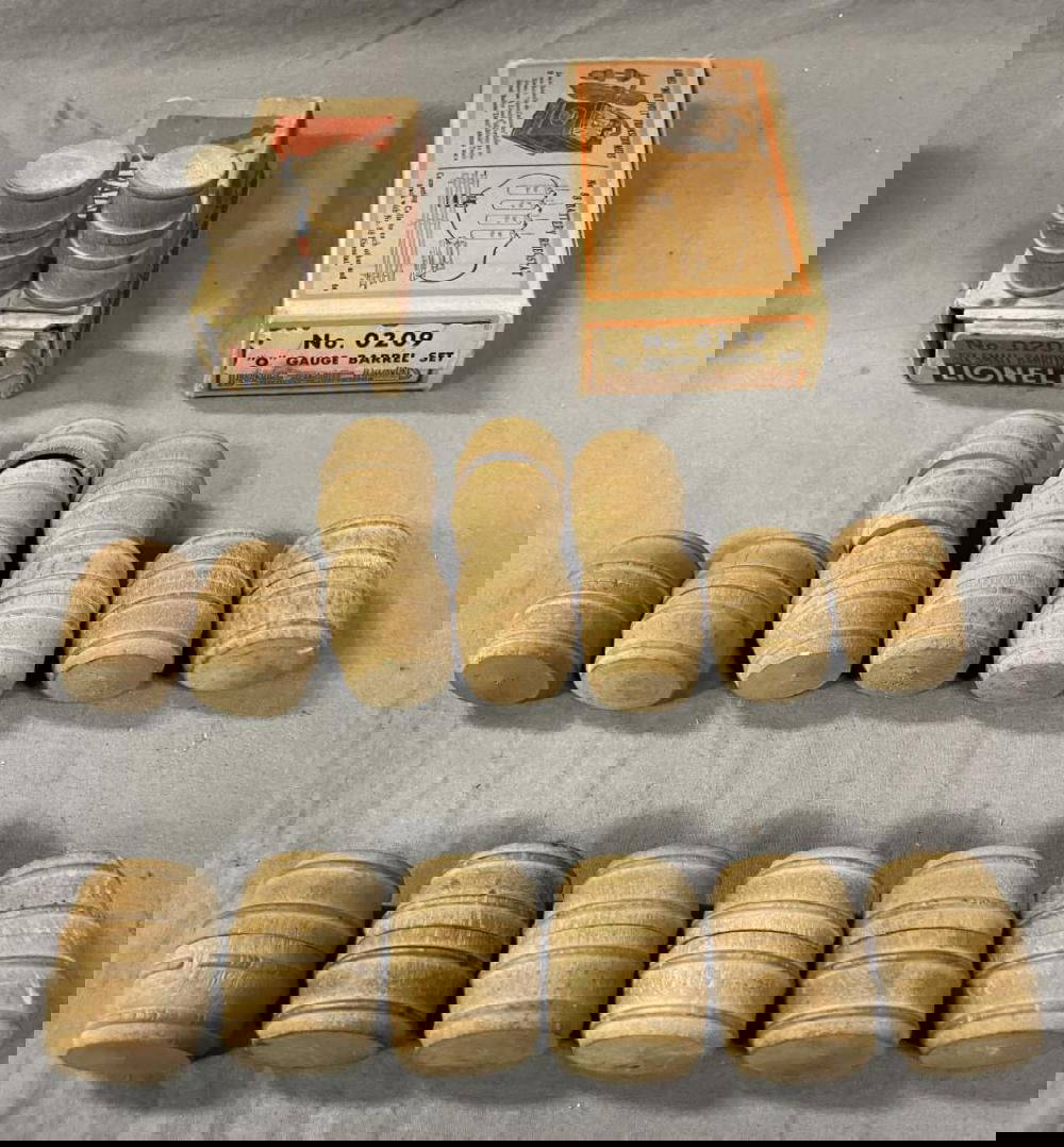 Desirable Lionel Split Barrels & Drums Auction